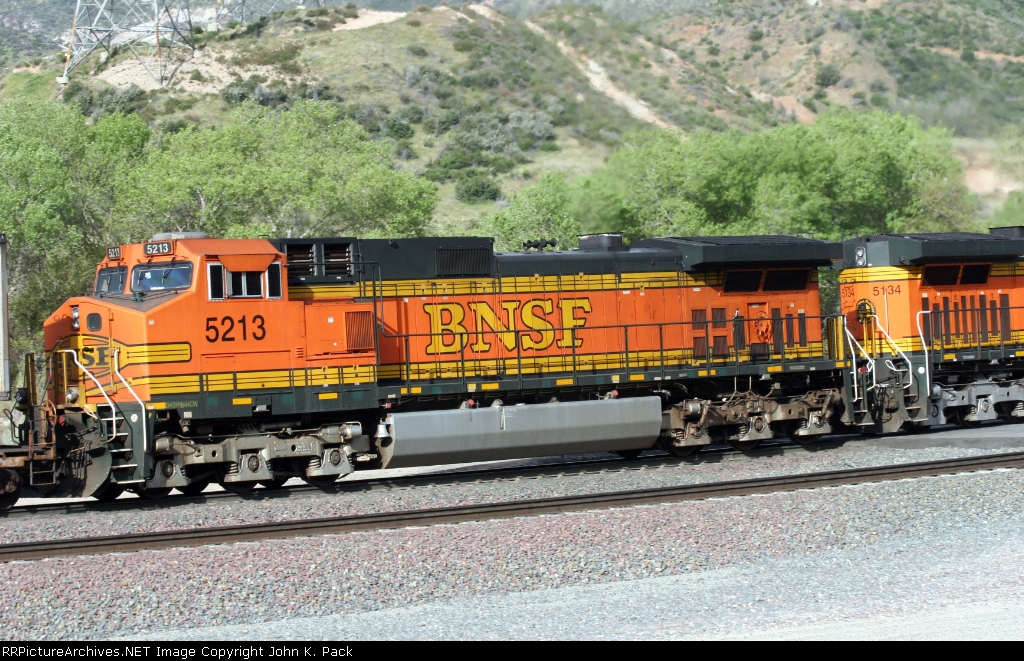 BNSF 5213